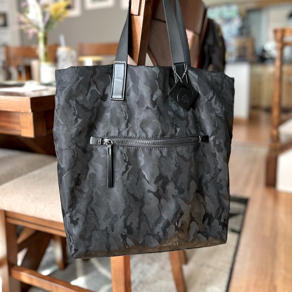 ZYIA | Bags | Zyia Active Gym Bag | Poshmark